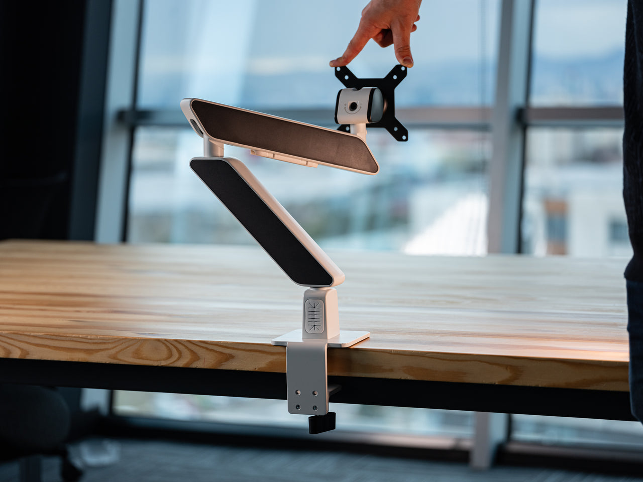 Wraith Studio W100 Monitör Kolu